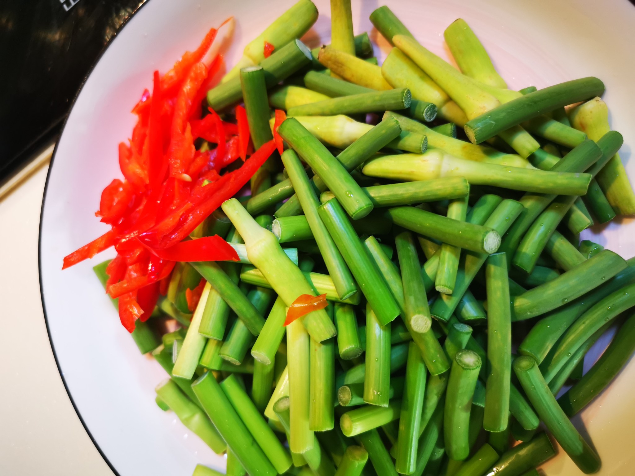 Stir-Fried Beef with Garlic Sprout | Geraldine's decadent and savoury ...