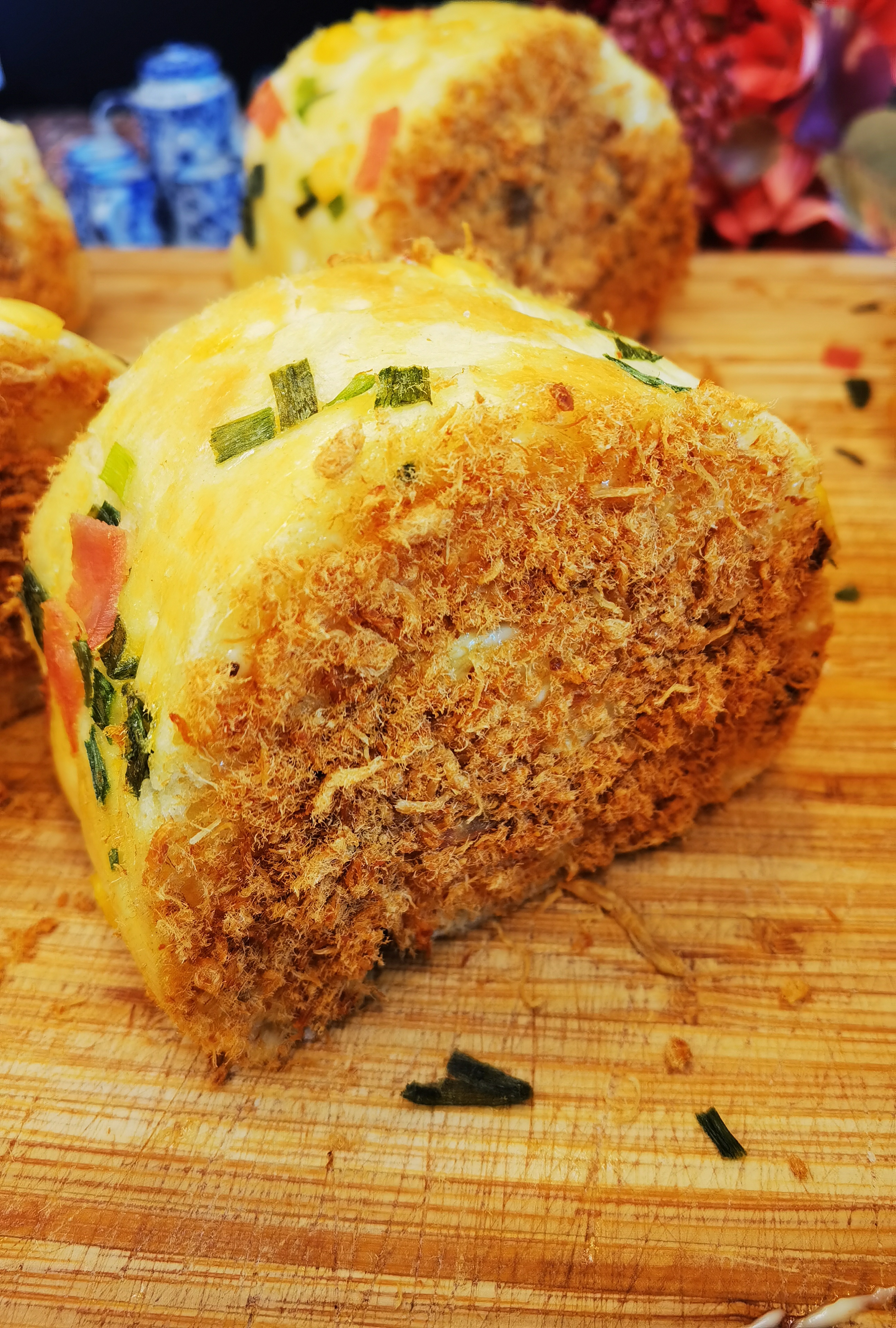 Pork Floss Bread Roll | Geraldine's decadent and savoury adventure
